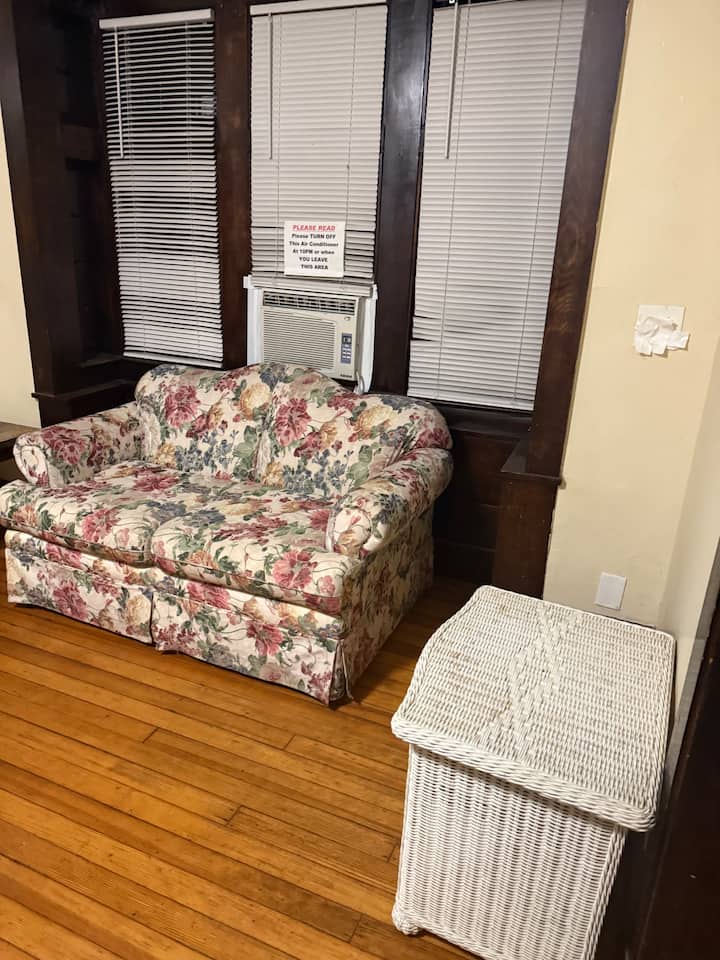 Near Yale New Haven Private Room Aspen # 1 - New Haven, CT