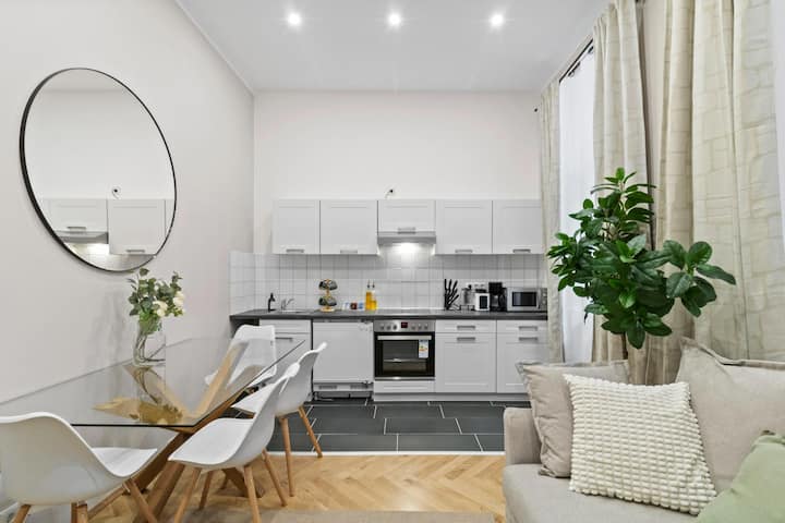 Free Wifi I Next To Mariahilferstraße - Vienna