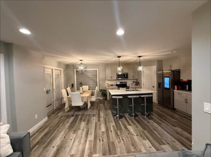 Spacious 3-bedroom Home - Saskatoon