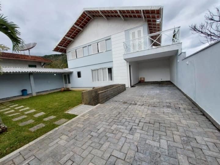 Casa Familiar Na Serra Em Teresópolis, Rj - Teresópolis