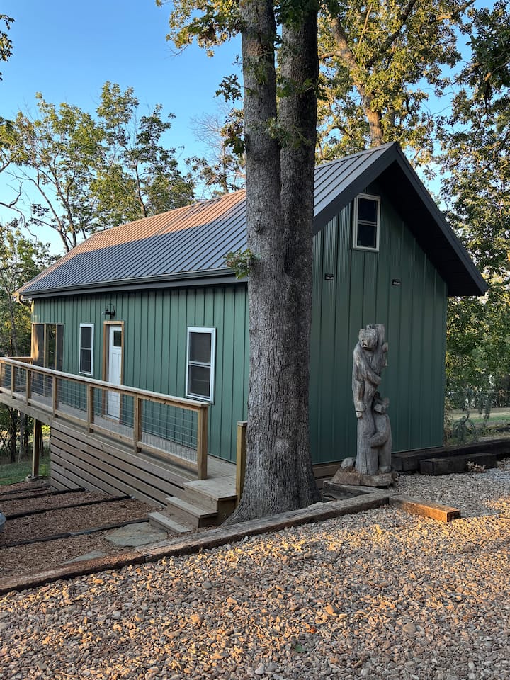 Lake Eagle Rock Lodge - Roaring River State Park, Cassville