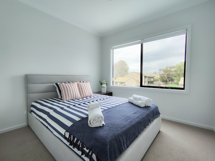 Athol Comfy Stay - 엔필드
