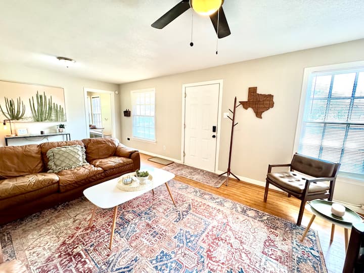 Bluewall Oasis  2/1 For The Traveling Professional - Lubbock, TX