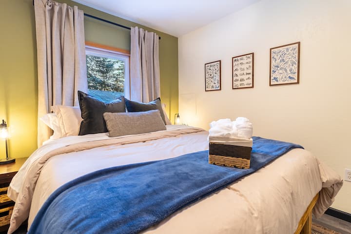 Apartment In Seward- Bear Paw Place - Seward, AK