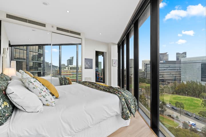 Water's View Apartment - Australia