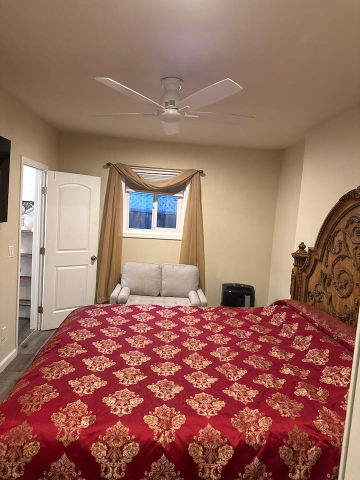 1 Beautiful Guest House! - Los Gatos, CA