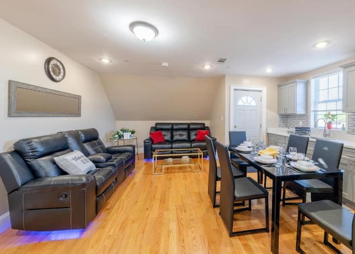 Boston 4br Escape W/parking| Downtown Access 233/3 - Boston, MA