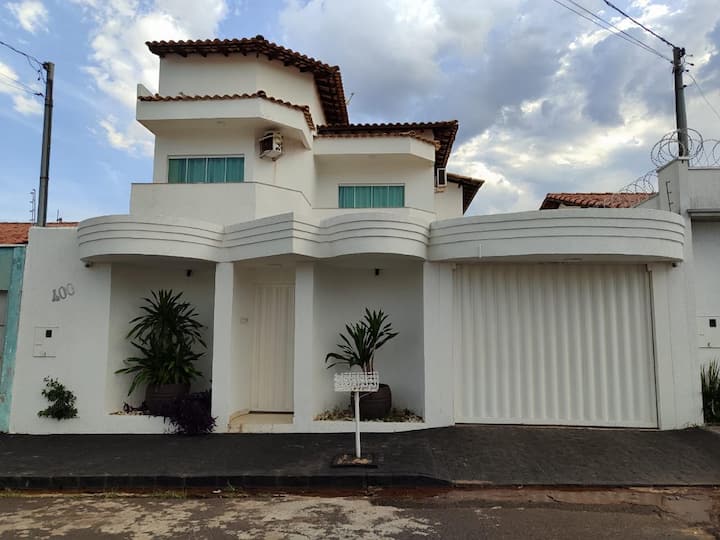 Excelente Para Reunião Familiar - Uberlândia