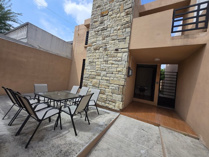 Casa En Monterrey A 2.4 Km De Fundidora 14 Camas - Monterrey