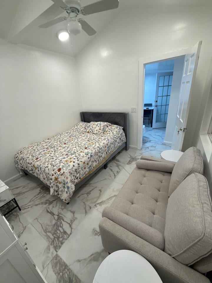 1 Peaceful Guest House. Two Sleeping Areas. - Los Gatos, CA