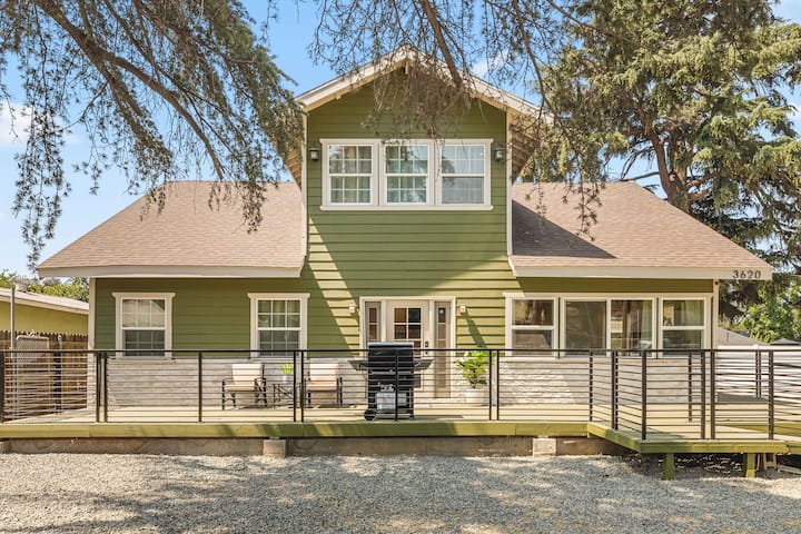 Central Riverside Gem W/games: Downtown+missioninn - 리버사이드