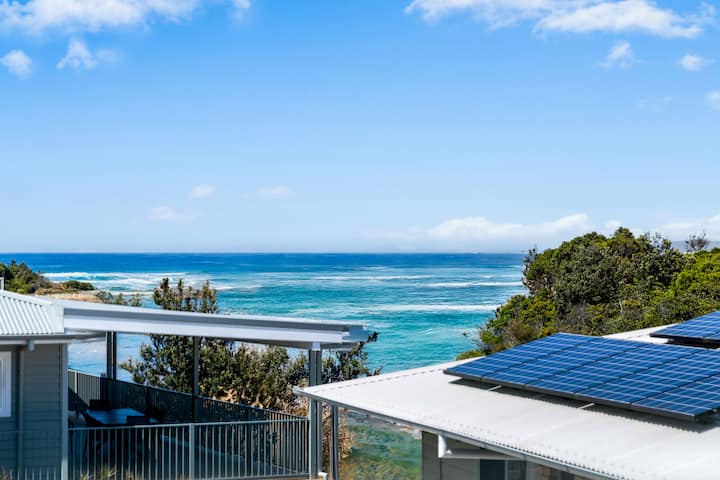 Ocean-view Coastal 3brhouse-150 M To Sawtell Beach - Coffs Harbour