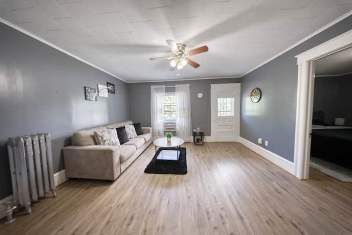 1-bedroom, 1-bath - Carbondale, PA