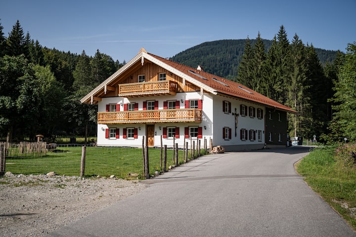 Apartment "Kuschelkanzel" - Oberammergau
