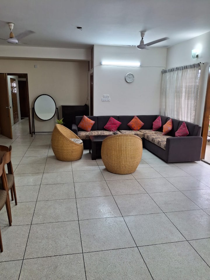 Two Bedroom Apt In Banani. - Dhaka