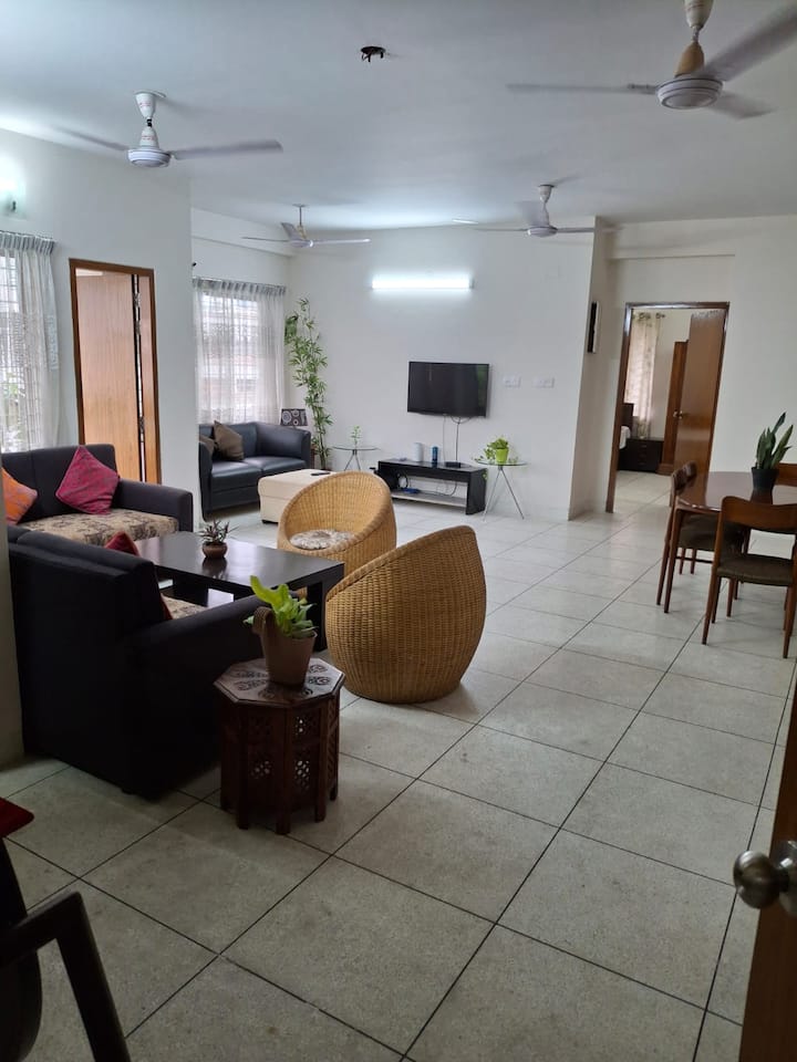 Two Bedroom Apt In Banani. - Dhaka