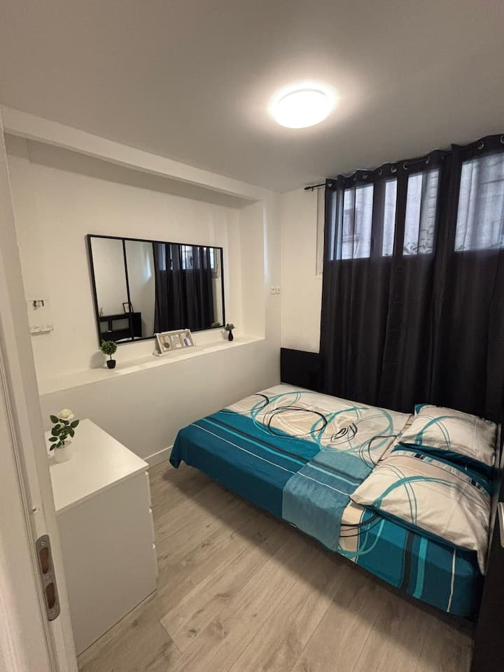 Cocon Cosy - Parking Gratuit - Centre Ville - Arpajon