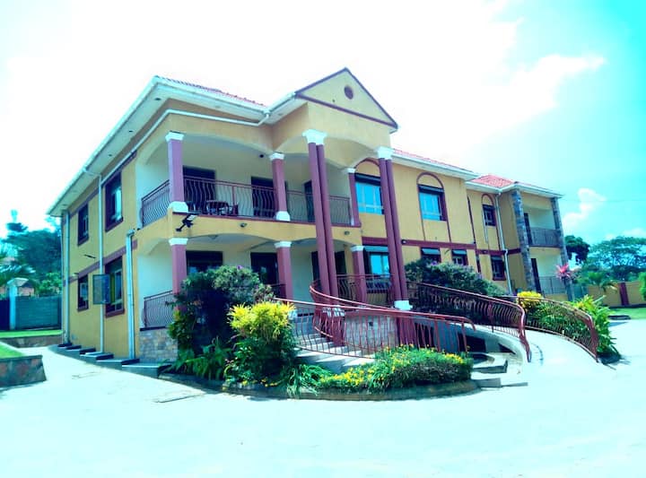 Msgrlakeview Villa - Uganda