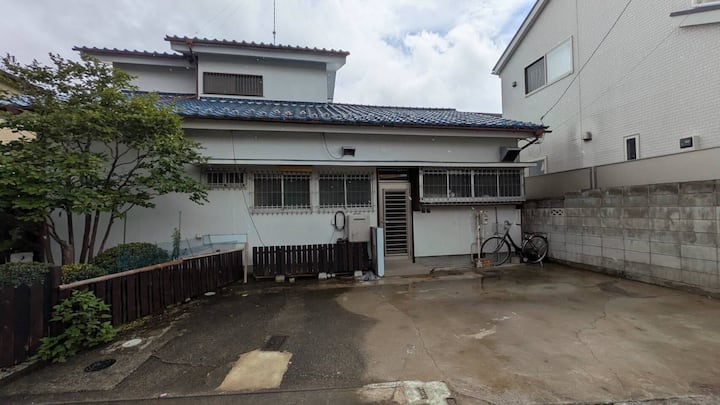 小山でみんなでゆっくり泊まるならここ!【小山西口館貸切】 - Oyama