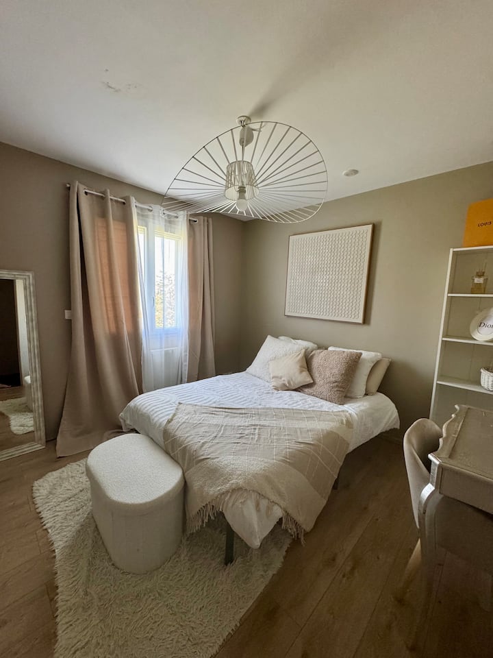Chambre Au Calme - Saint-Étienne