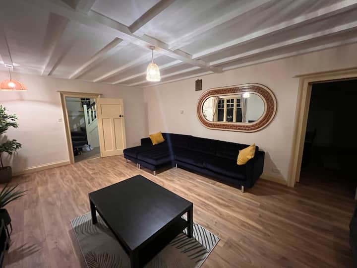 Spacious House In Oxford - Wantage