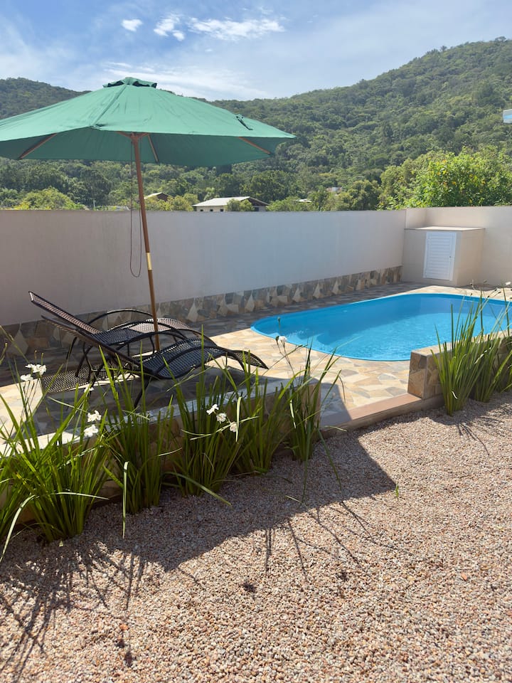 Casa De Praia Com Piscina Em Bombinhas - Porto Belo