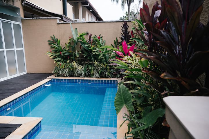 Linda Casa Piscina Em Condo - Aquecimento Opcional - São Sebastião