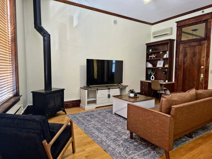 Scandinavian Inspired Downtown Apartment - Fargo, ND
