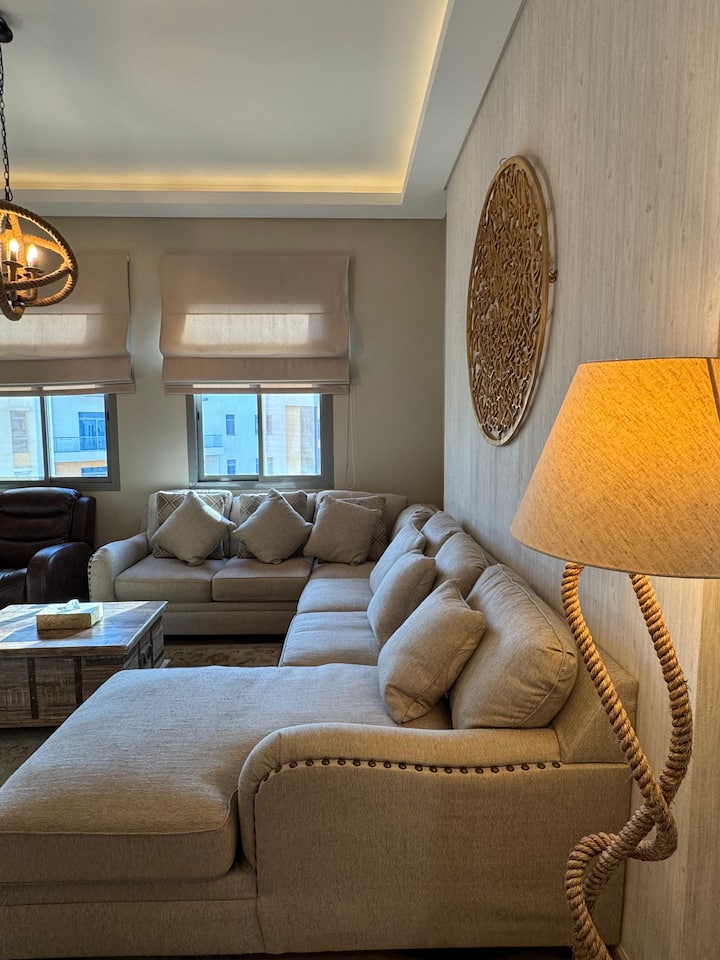 Seef Luxury Apt | 3+1 Br | Prime & Spacious - Bahrain