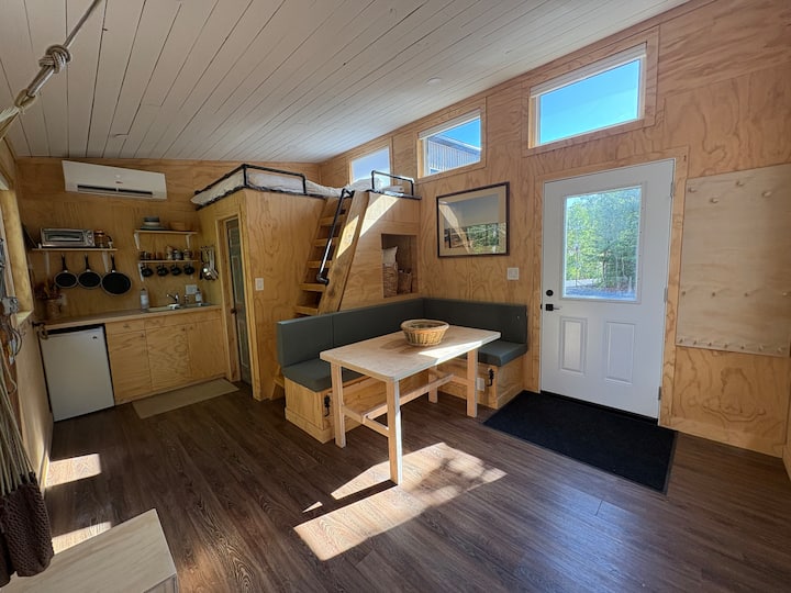 Three-ply Inn - Nova Scotia