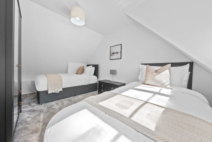 Kirkstyle Cottage - Motherwell