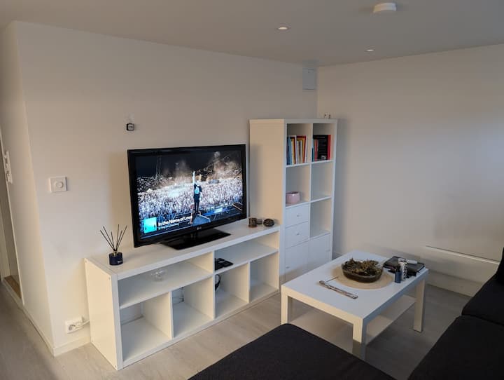 Fully Equipped Basement Near Sus - 斯塔萬格