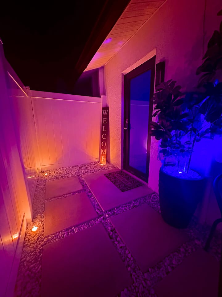 Cozy House Weeki Wachee, Quiet Spacious Apt, Patio - Spring Hill, FL