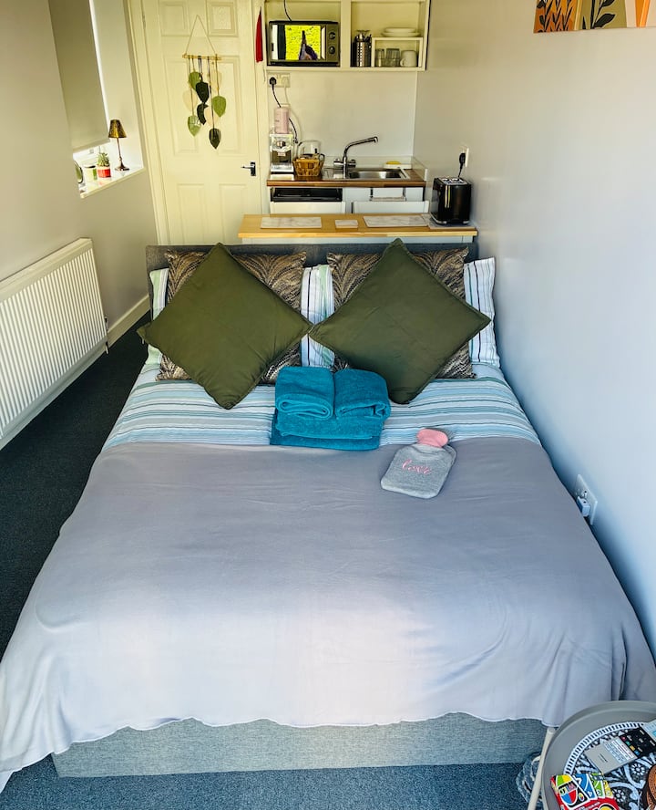 A Cosy Harrogate Hideaway -