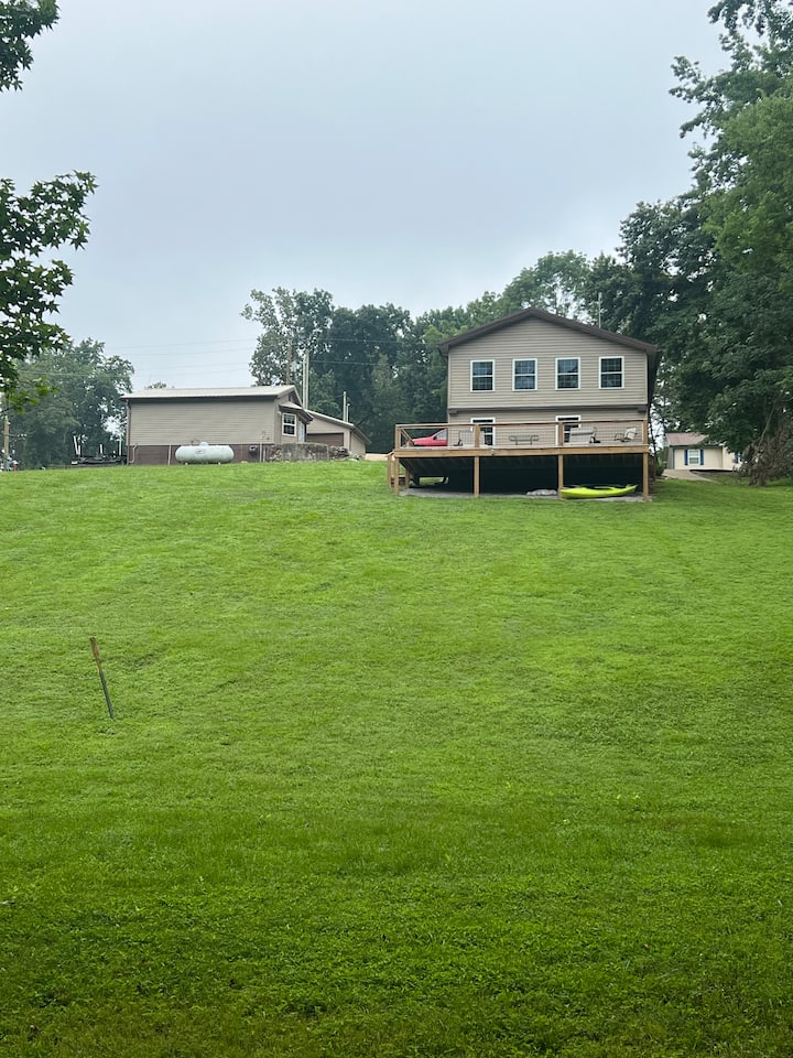 Lakeside Kayaker’s Dream - Lake Barkley State Resort Park, Cadiz