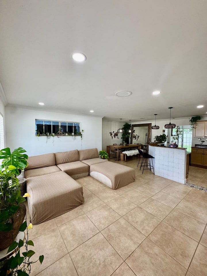 Downtown Deerfield Beach - Deerfield Beach, FL