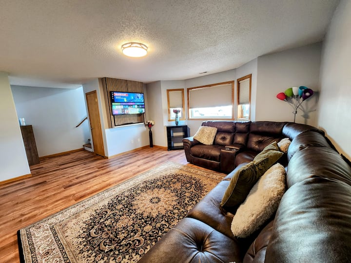 Urban Comfort • Fargo Stay - Fargo, ND