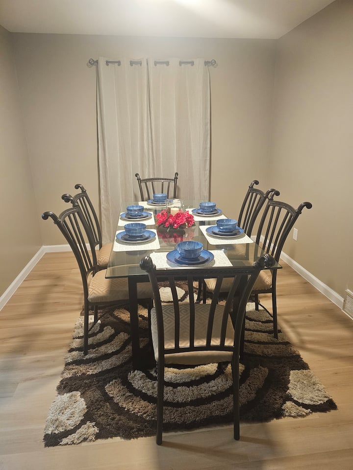 Family And Friends Cozy Home - Sterling Heights