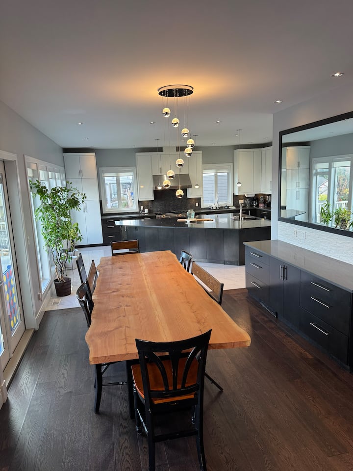Luxury Family Home | Views | Chef’s Kitchen - Langford