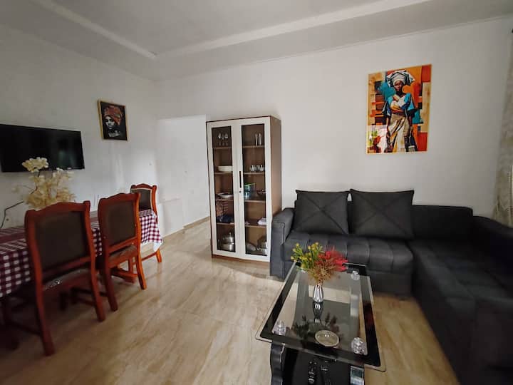 Maison De 2 Chambres - Terrasse - Libreville