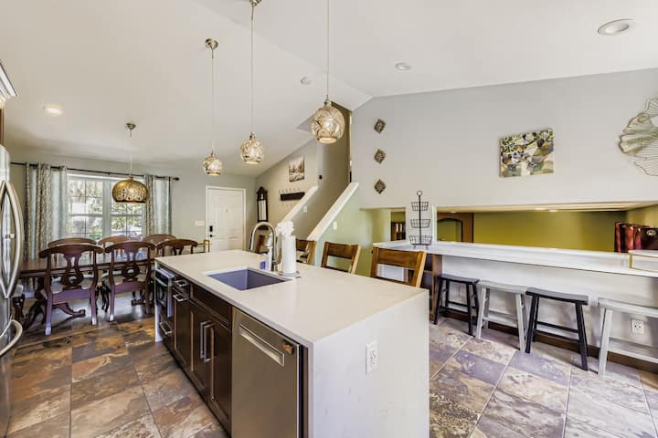 Lotus Retreat Serene 3br3ba Stay - Westminster, CO