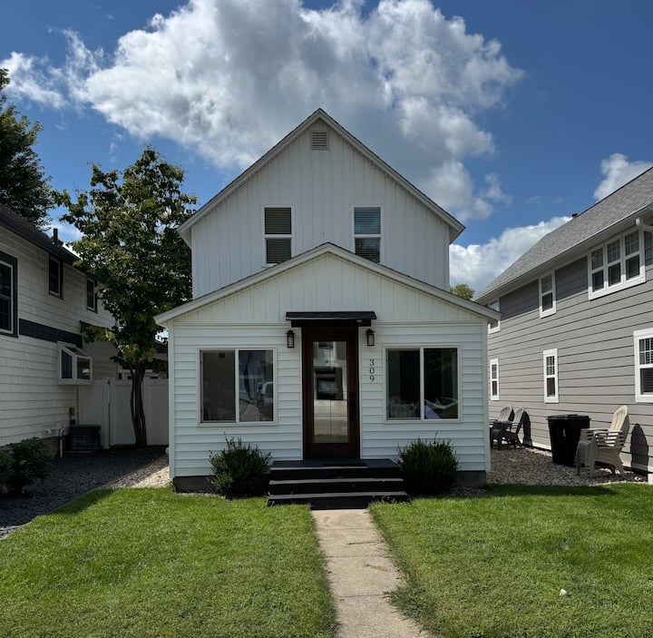 Cozy Cottage In Clear Lake. - Clear Lake, IA