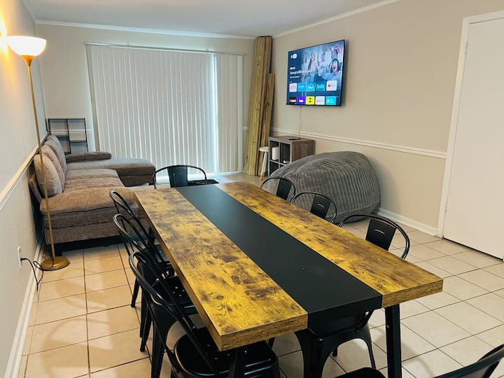 Big 2x2 Townhouse; Central Area. - Tallahassee, FL