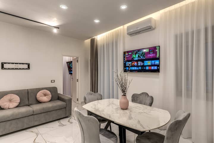 Sanità Naples Central Grand Apartment For 10 Guest - 나폴리