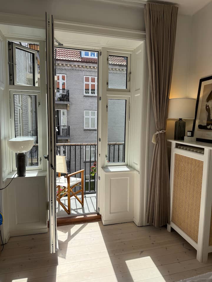 Centralt Med Solrig Altan - Copenhagen