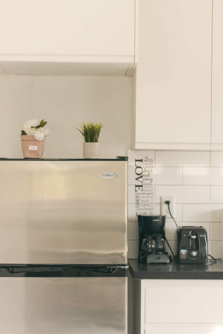 #15 Venetian Breeze Cozy Studio - Turks and Caicos Islands