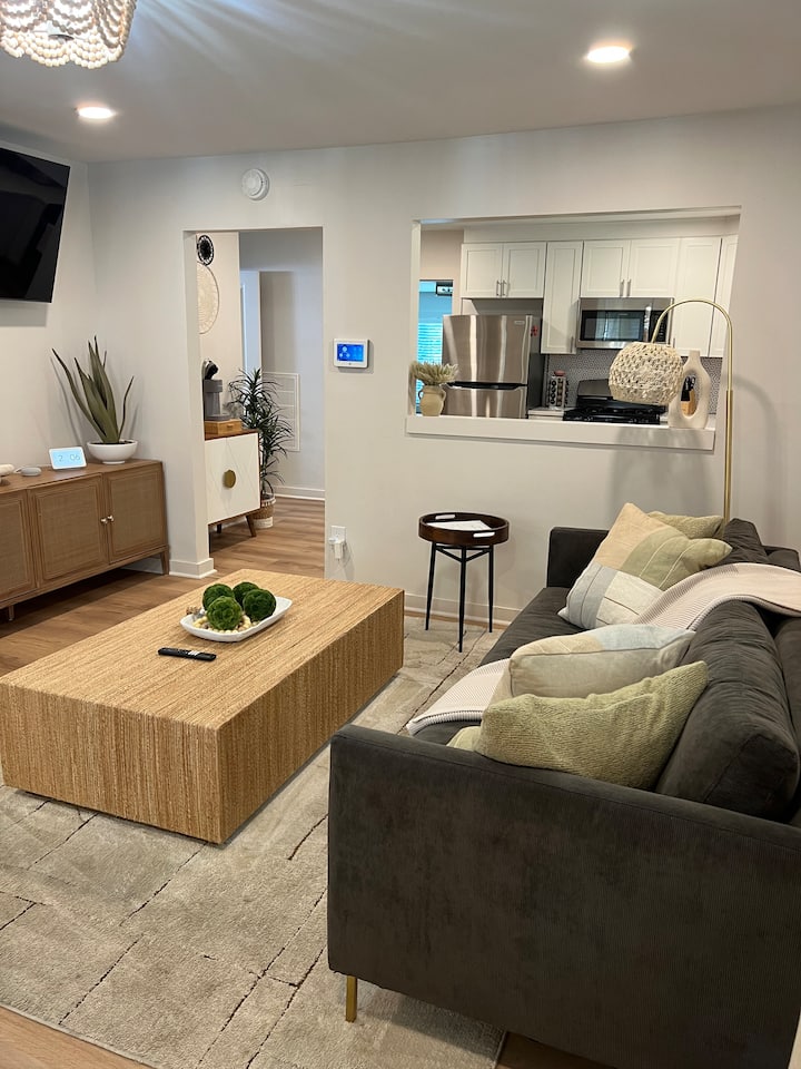 Sunnylane Beach Cottage - Erie, PA