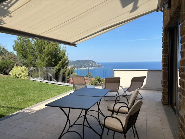Casa Vista Mare A Capo Mimosa, Giardino E Garage - Alassio