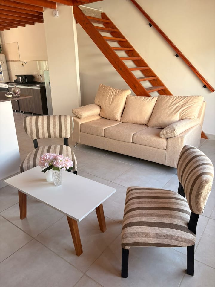 Depto. Muy Cerca De Terminal De Buses Y Centro. - El Calafate