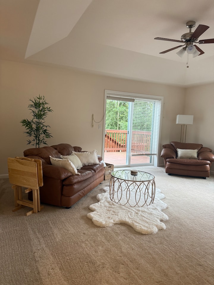 Ranch Road Retreat - Palmer, AK